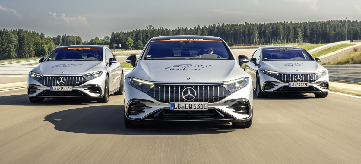 Das neue AMG EXPERIENCE Programm: Rennstreckentrainings und ...