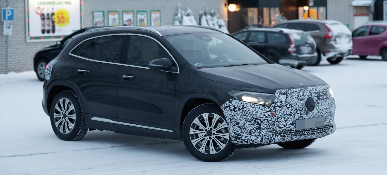 Mercedes EQ Erlkönig erwischt: Star Spy Shot: Mercedes EQA Facelift ...