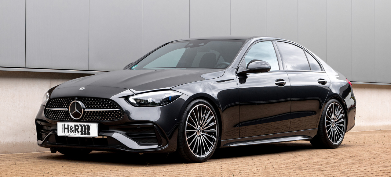 Die goldene Mitte: H&R Sportfedern für die Mercedes C-Klasse (W206 ab 2021) - News - Mercedes ...