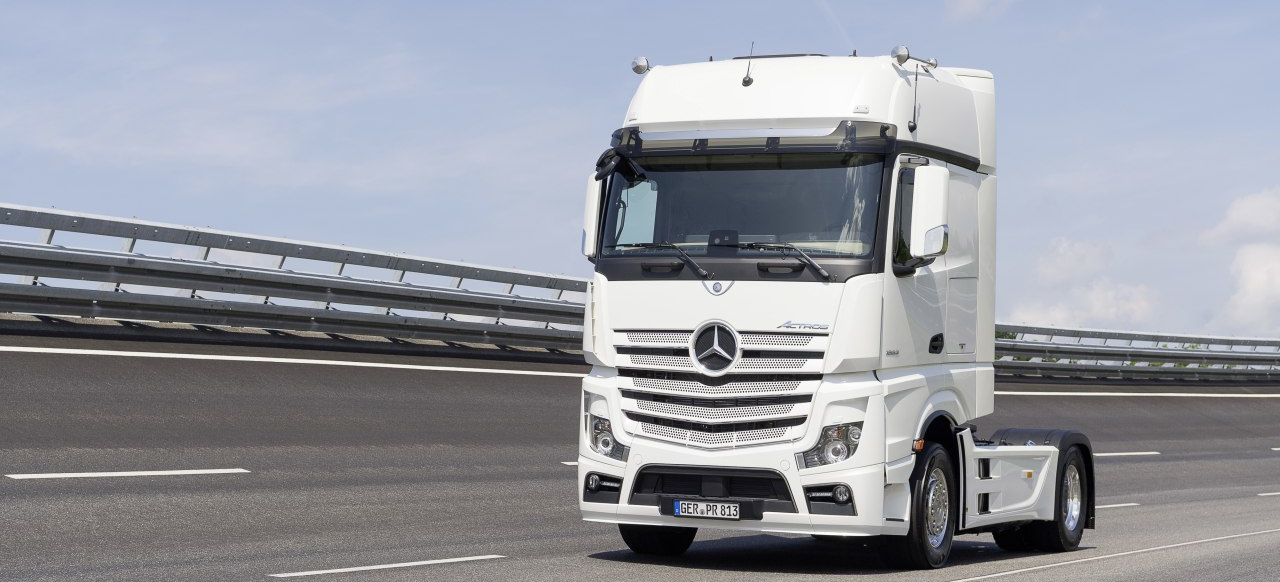 Mercedes-Benz Trucks : Neueste Motorengeneration von Mercedes-Benz OM ...