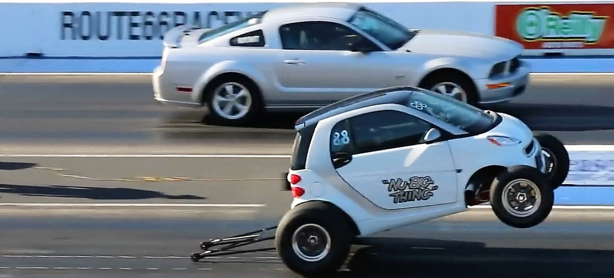 Kraftzwerg: smart Dragster (Baureihe 451): Wolf im smart-Pelz: fortwo ...