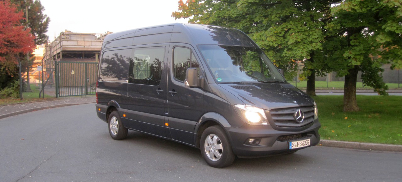 Mercedes-Fans fuhr den Welttransporter: Mercedes-Benz Sprinter 313 ...