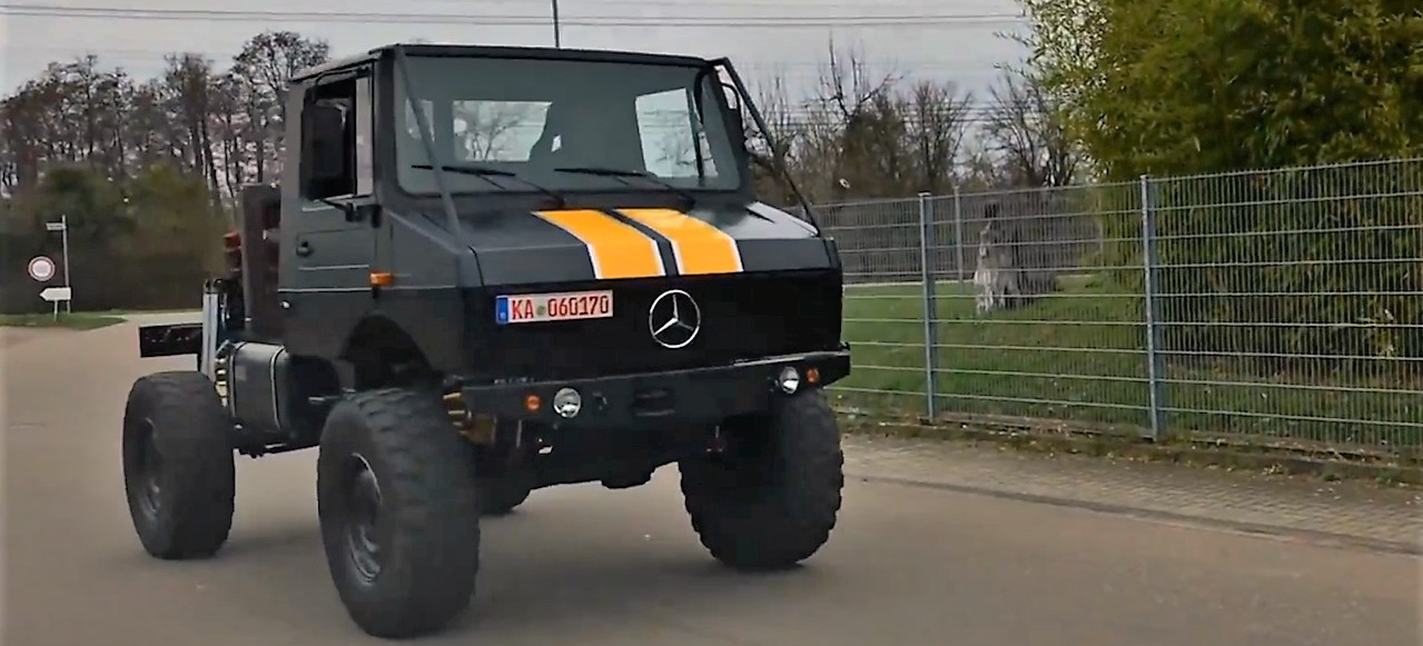 Unimog als Rallye-Monster: RaceMog II: Mercedes Unimog mit Mittelmotor ...