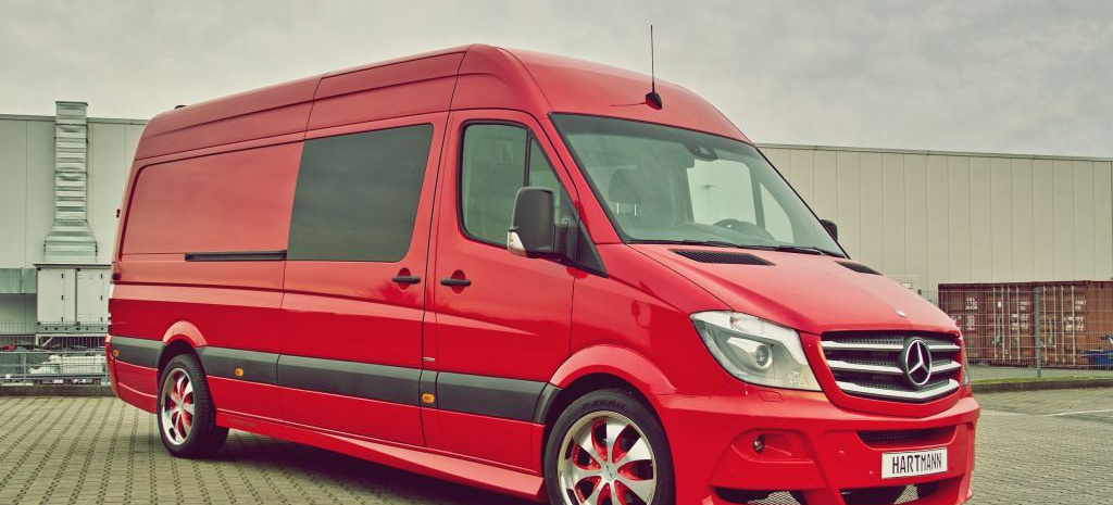 Rot und rassig: Sportiver Mercedes-Benz Sprinter von Hartmann Tuning ...