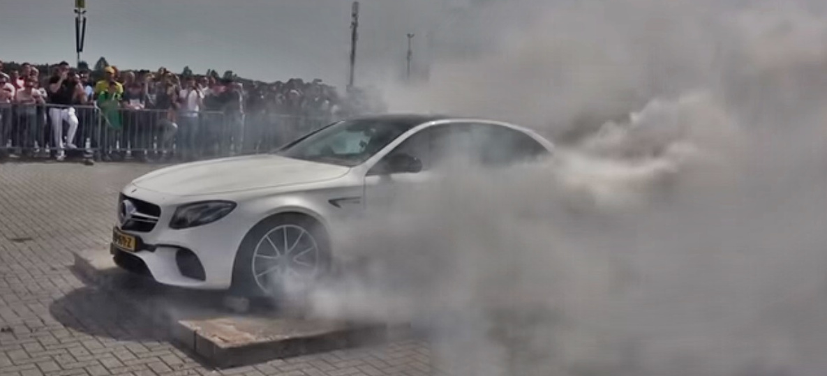 Gummi geben bis die Schwarte kracht: Burn, Baby, burn: Mercedes-AMG E63 ...