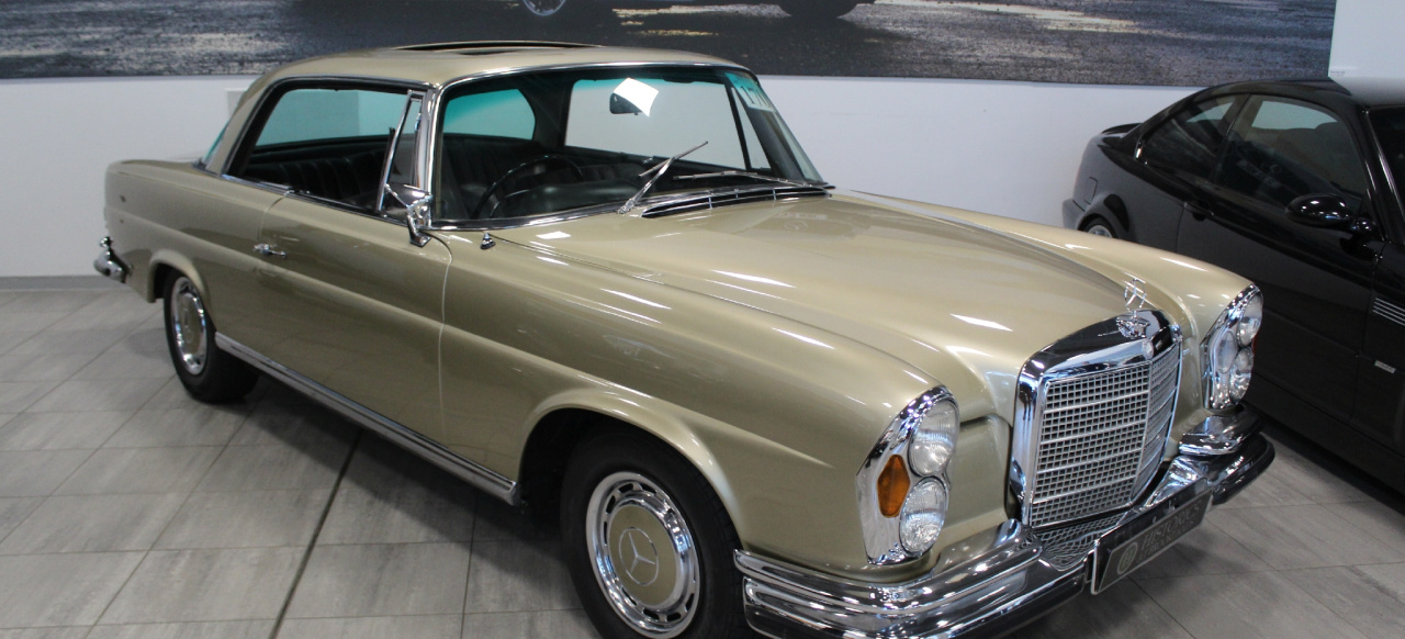 Classic Analytics Report / Historics Mercedes-Benz World ...