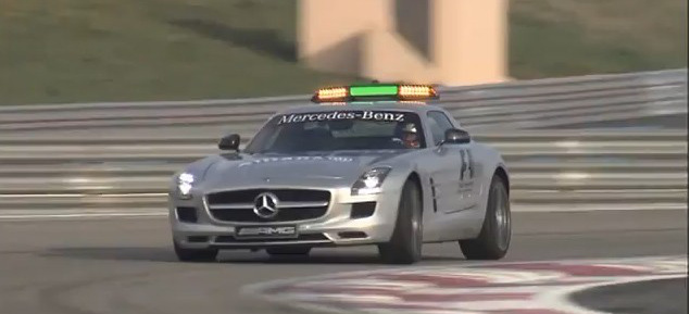 Video: Mercedes SLS AMG Safety Car auf der Piste: 6-minütiger Film mit ...