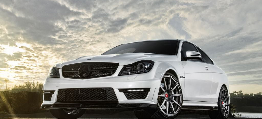 Ans Tageslicht: Roll-Out des Mercedes C63 AMG von Vorsteiner ...