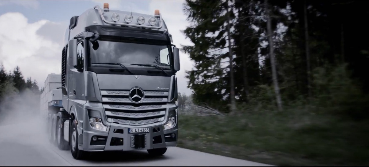 Video Trailer: Mercedes-Benz Trucks: Die Produkt-Highlights von ...