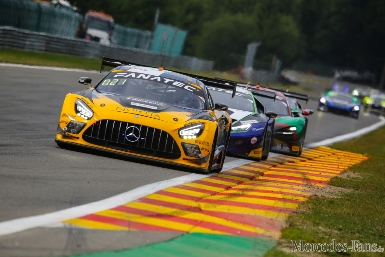 Saisonbilanz Mercedes-AMG Customer Racing: Erfolgreichste Motorsport ...