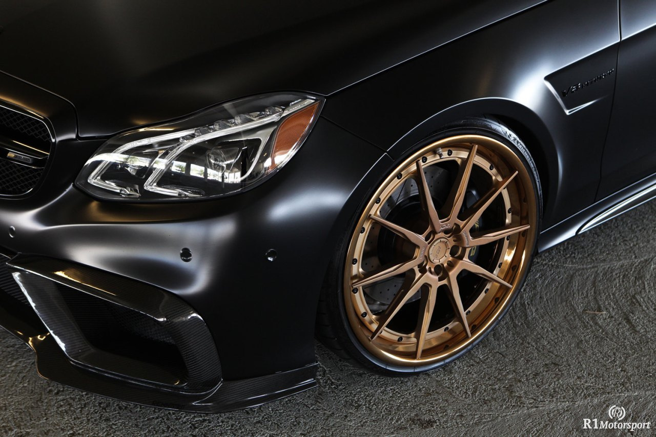 Mercedes-Benz E63 AMG (W212) Tuning: Black & better: R1 Motorsport ...
