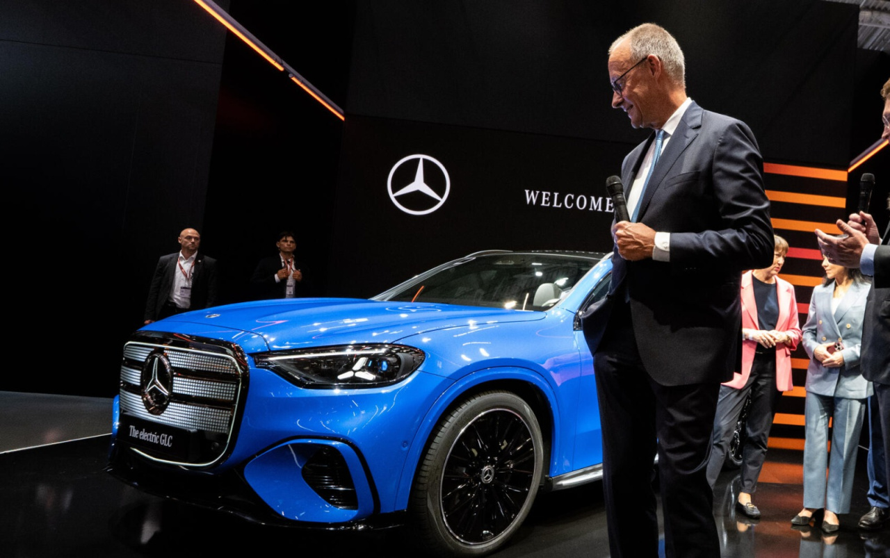 Vorführeffekt: Mercedes-Panne mit GLC EQ auf der IAA 2025: Mercedes-CEO ...