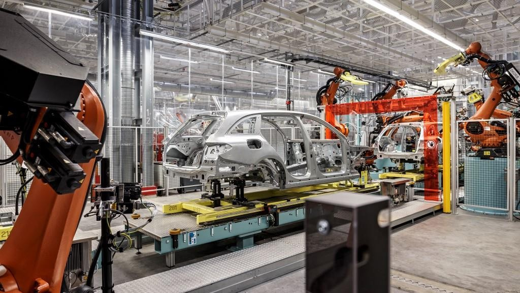 Debüt in Bremen: Neues Mercedes C-Klasse T-Modell feiert Premiere ...