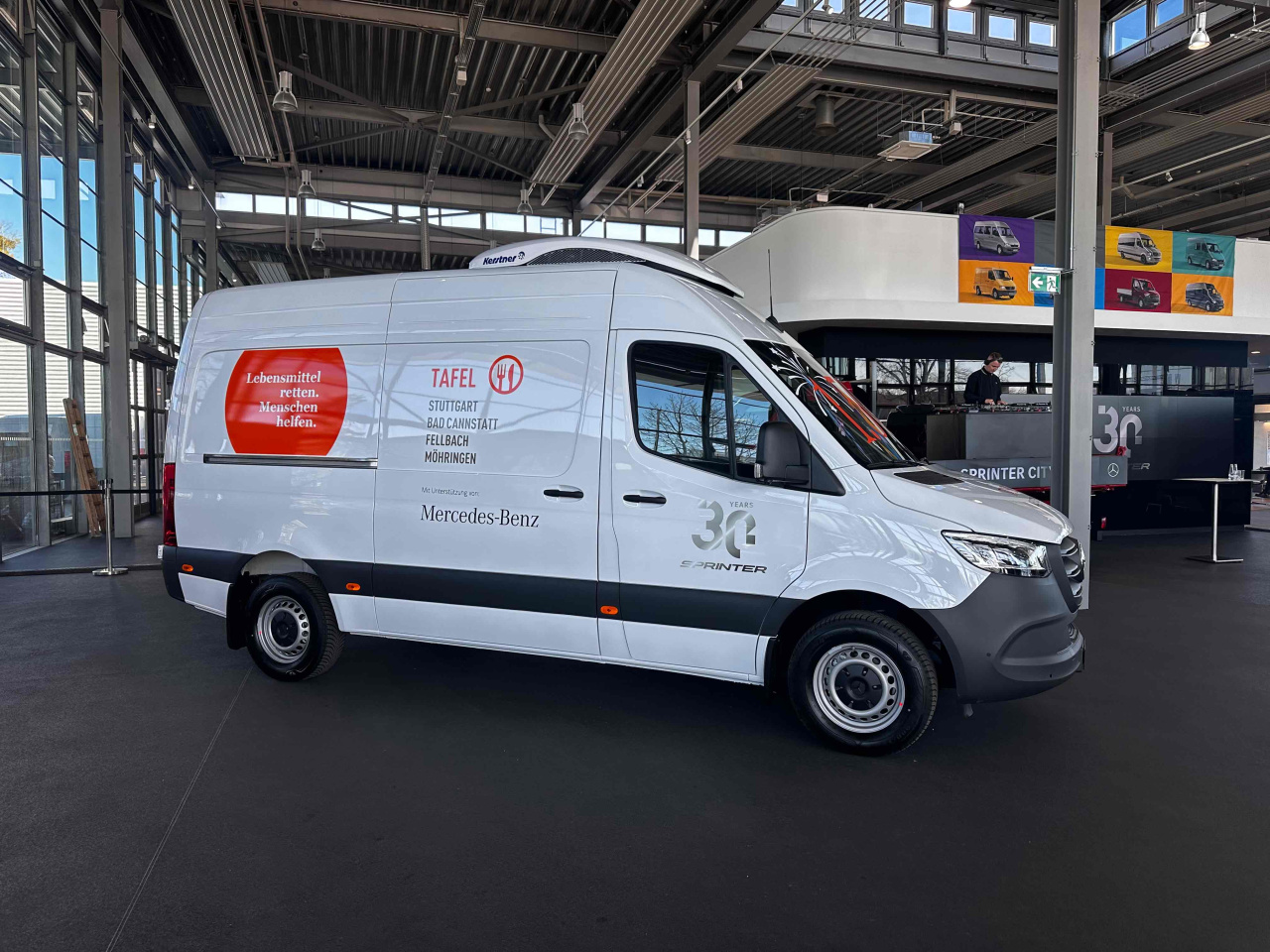 Mercedes-Benz Vans feiert 30 Jahre Sprinter: Der Sprinter hat Geburtstag - Sternstunde ...