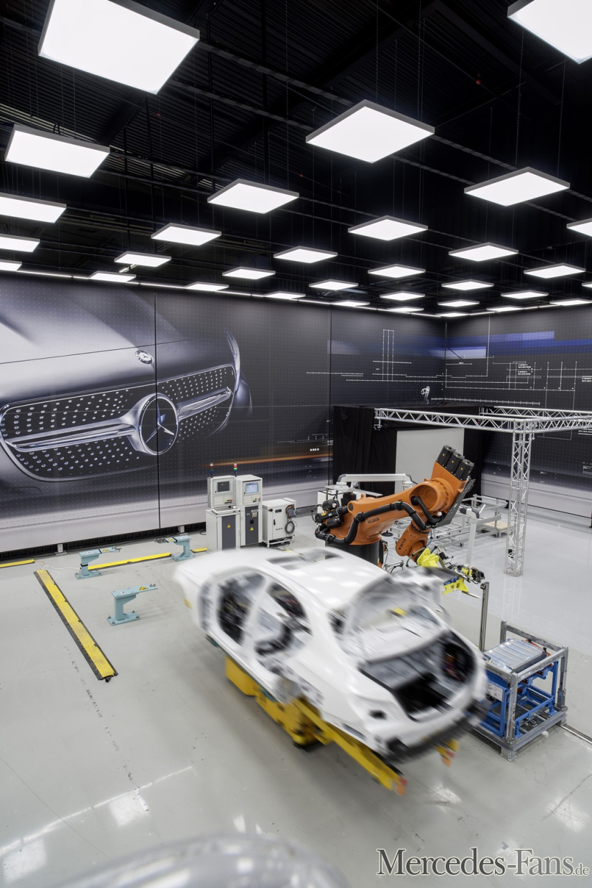 Mercedes-Benz smart factory: Digitalisierung & Produktion : Industrie 4 ...