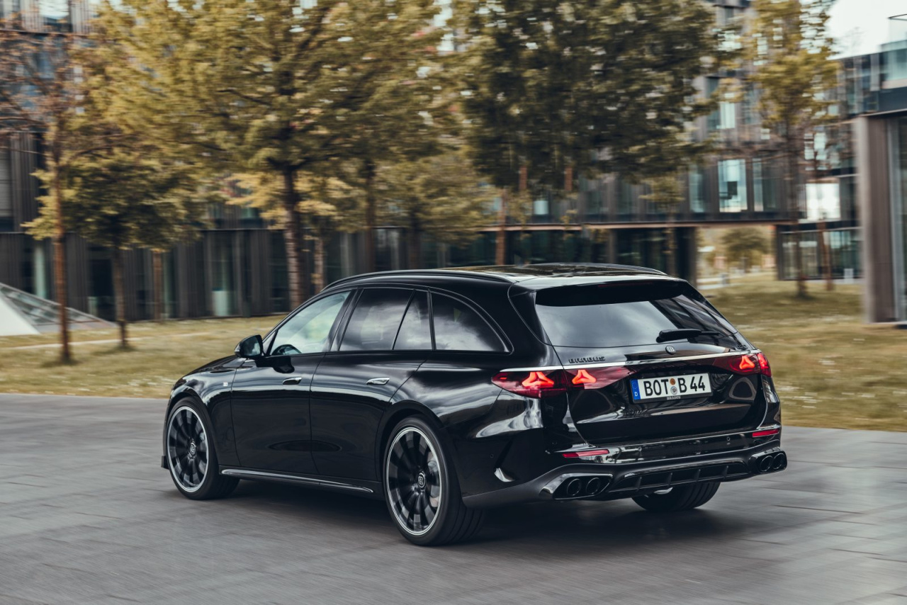 Mercedes E-Klasse: Individualisierungsprogramm von BRABUS für W214/S214 ...