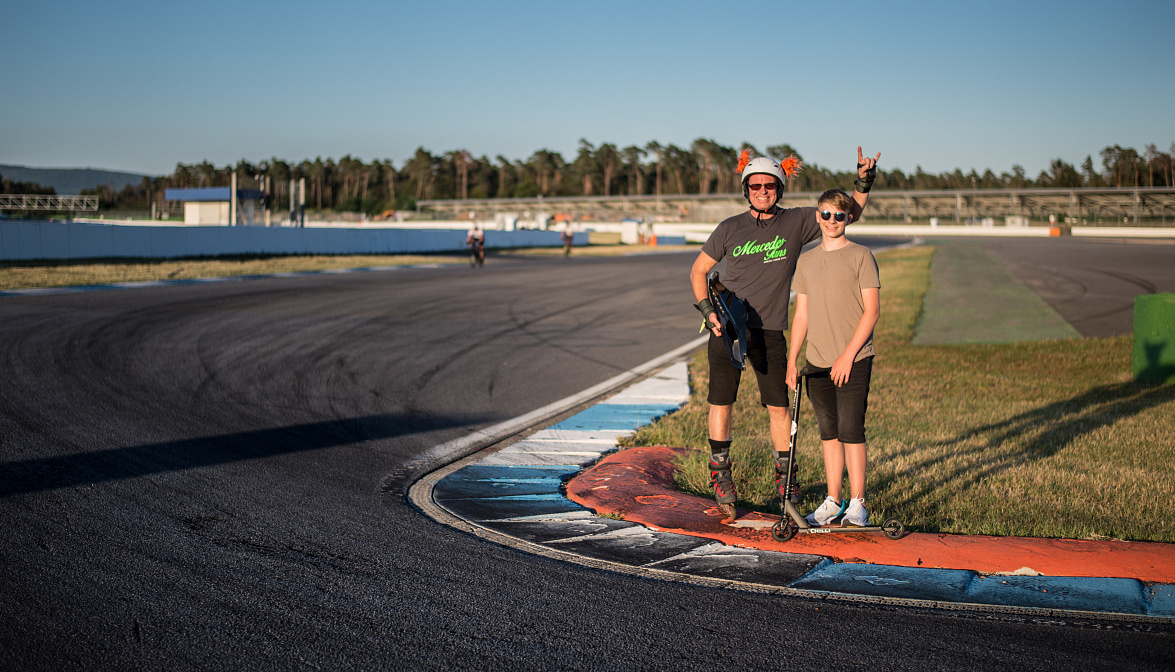 Motorsport-Spaß der anderen Sorte: Fit on Track auf dem Hockenheim ...