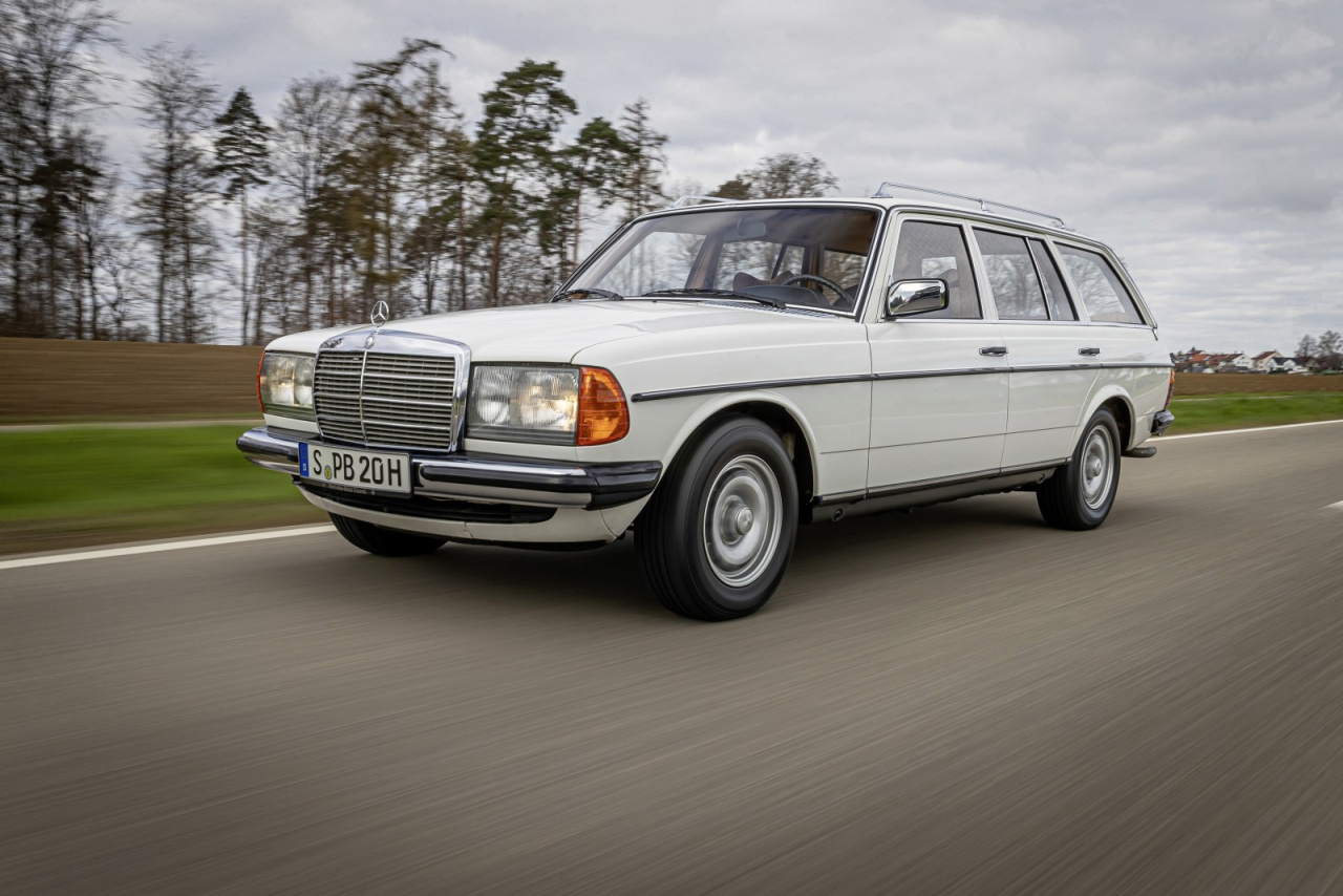 Historie: die Mercedes E-Klasse T-Modelle: Die Kombi-Karriere begann ...