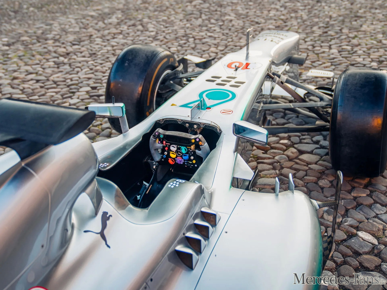Sterne unterm Hammer: Mercedes W04 aus 2013: Hamiltons erster Formel-1 ...