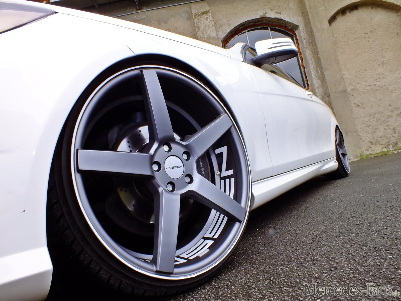 Mercedes-Benz C-Klasse Coupé C204 Tuning: Starke Position: Das 2011 ...