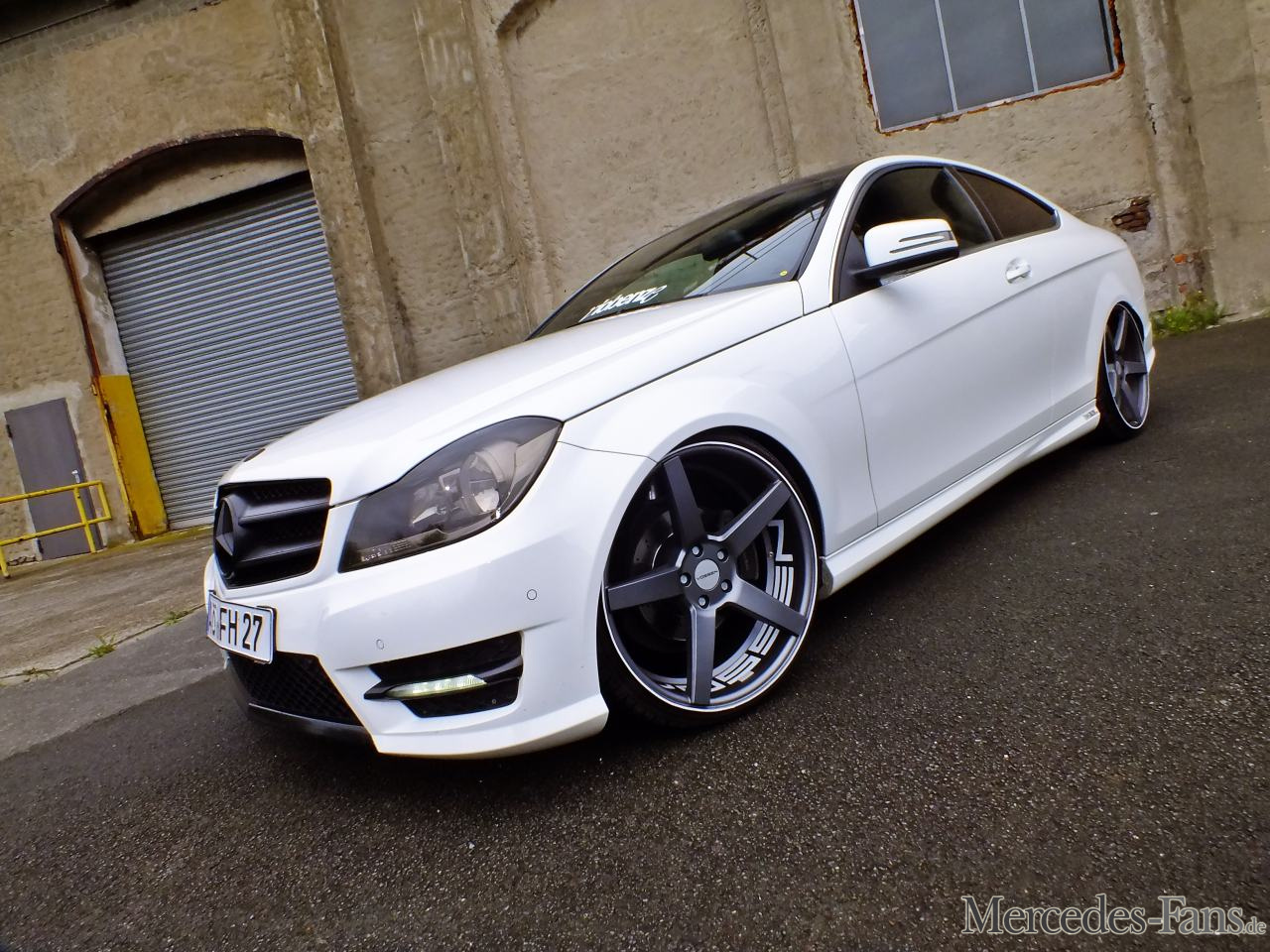 Mercedes-Benz C-Klasse Coupé C204 Tuning: Starke Position: Das 2011 ...