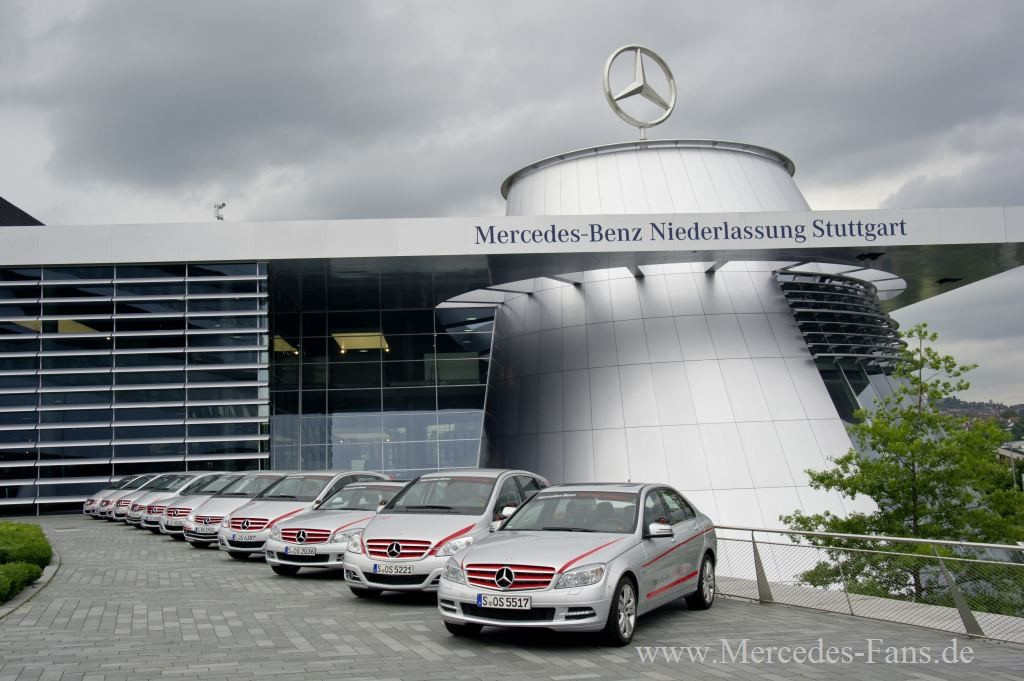 Mit Mercedes-Benz sicher am Steuer : Die Fahrsicherheitstrainings von ...