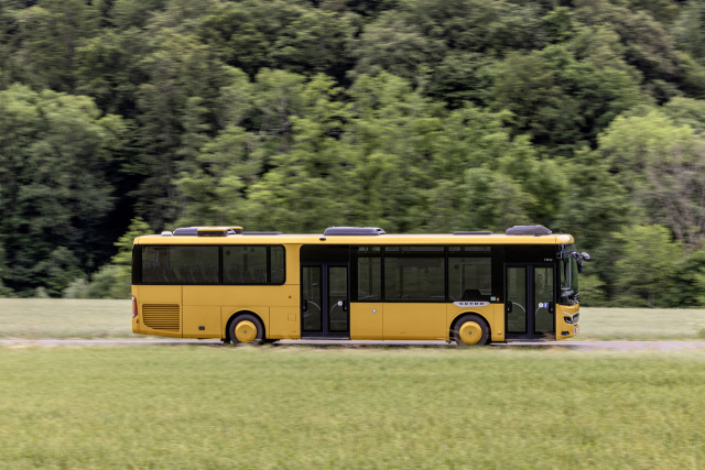 Die neue Setra MultiClass LE: Neuer Überlandbus, der sowohl durch ...