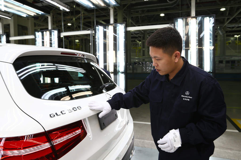 Mercedes made in China: Hinter den Kulissen der Mercedes-Produktion in ...