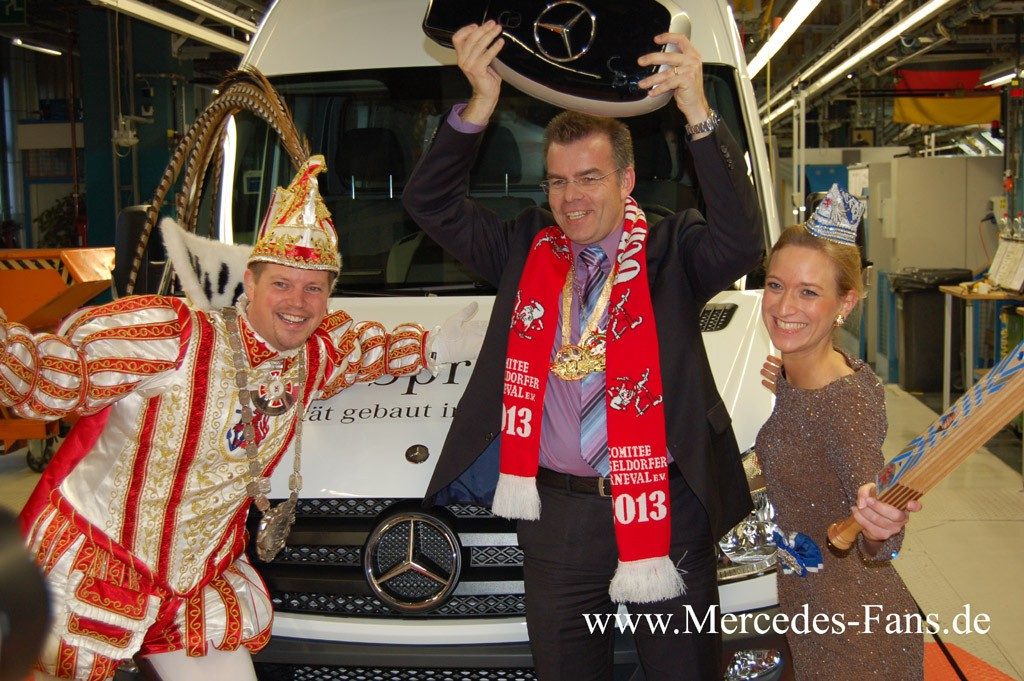 Karneval in Düsseldorf: Tolle Tage mit Mercedes Sprinter: Mercedes-Benz ...