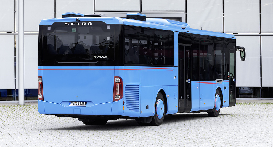 Neu entwickelte Setra MultiClass LE setzt neue Maßstäbe: Setra S 515 LE ...