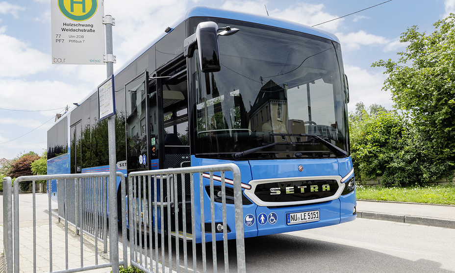 Neu entwickelte Setra MultiClass LE setzt neue Maßstäbe: Setra S 515 LE ...