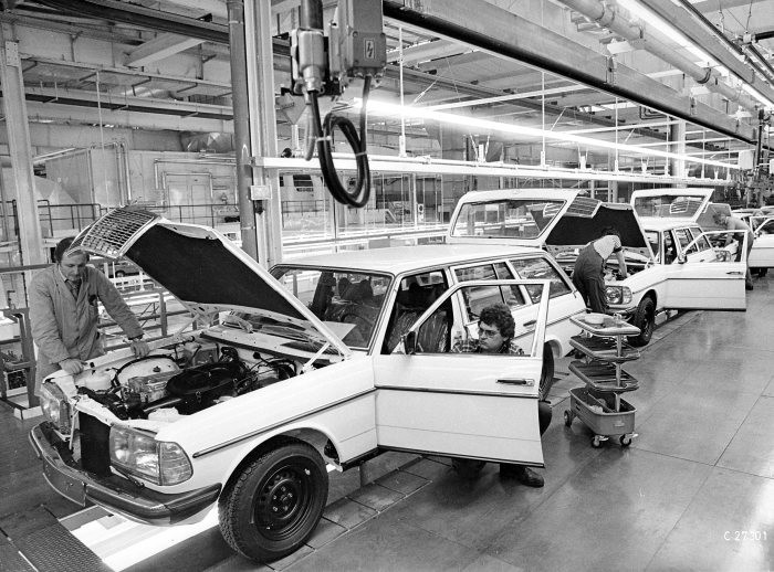Mercedes-Benz Werk Bremen: Jubiläum am 16.02.: 40 Jahre Pkw-Bau im ...