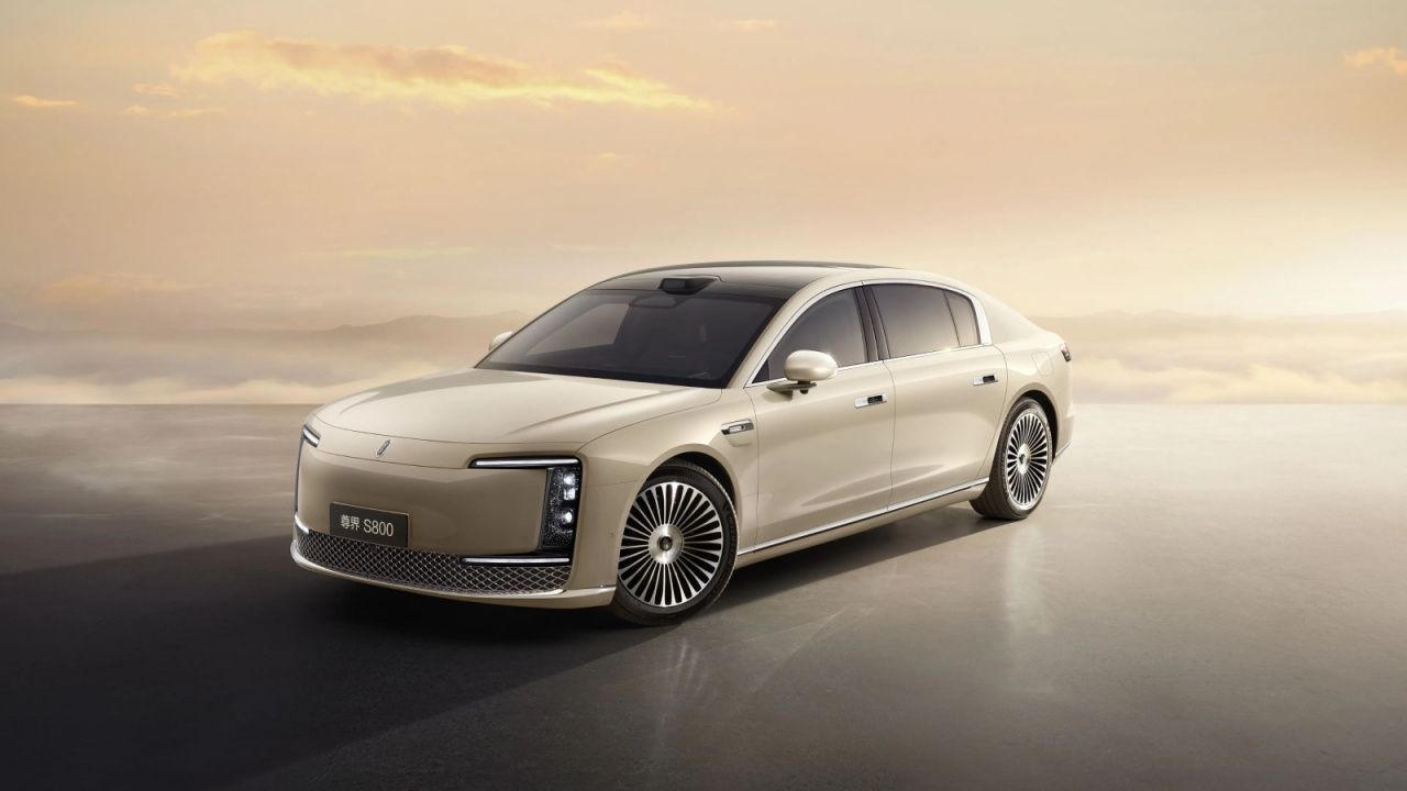 China-Kracher: Maextro S800 fordert Mercedes-Luxusklasse heraus ...