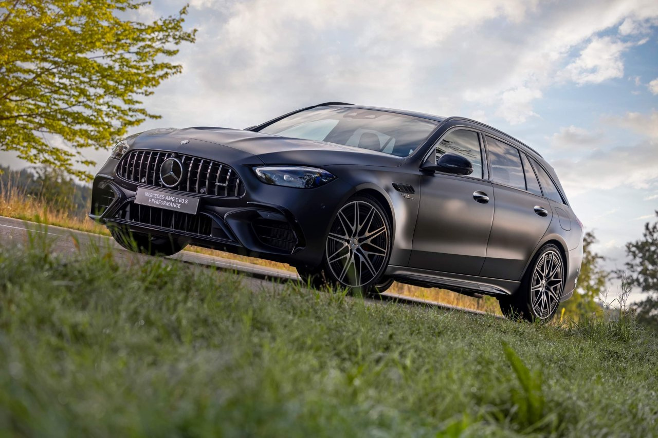 Starke Premiere: Mercedes-AMG C63 S E-PERFORMANCE: Der neue AMG C63 ...