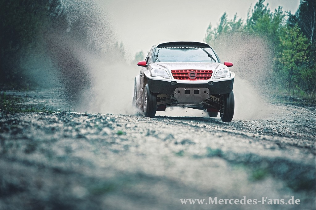 SAM & M: SAM Mercedes Rallye Raid Car auf M-Klasse Basis: Rallye-Raid ...