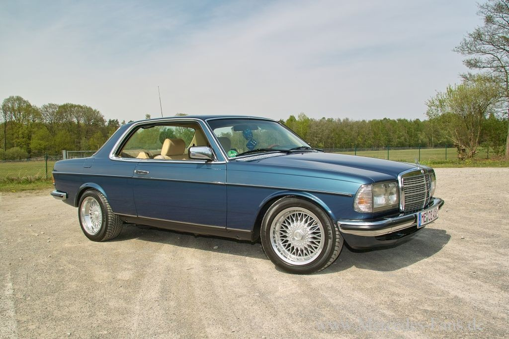 Mercedes Youngtimer in Style: Coupé mit Chic Faktor: 82er W123 Mercedes ...