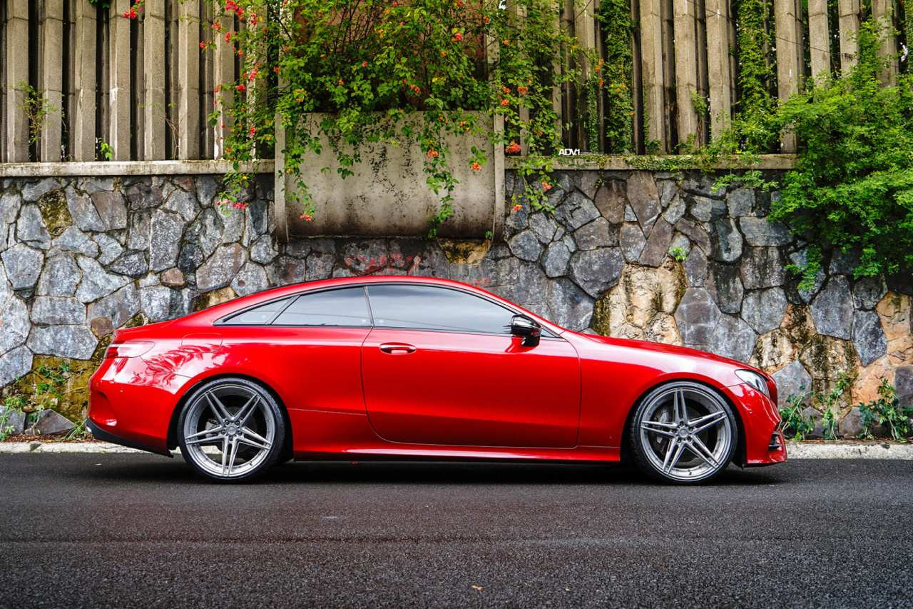 Mercedes-Benz E-Klasse Coupé Tuning: Chic muss mit: Geschmeidig ...