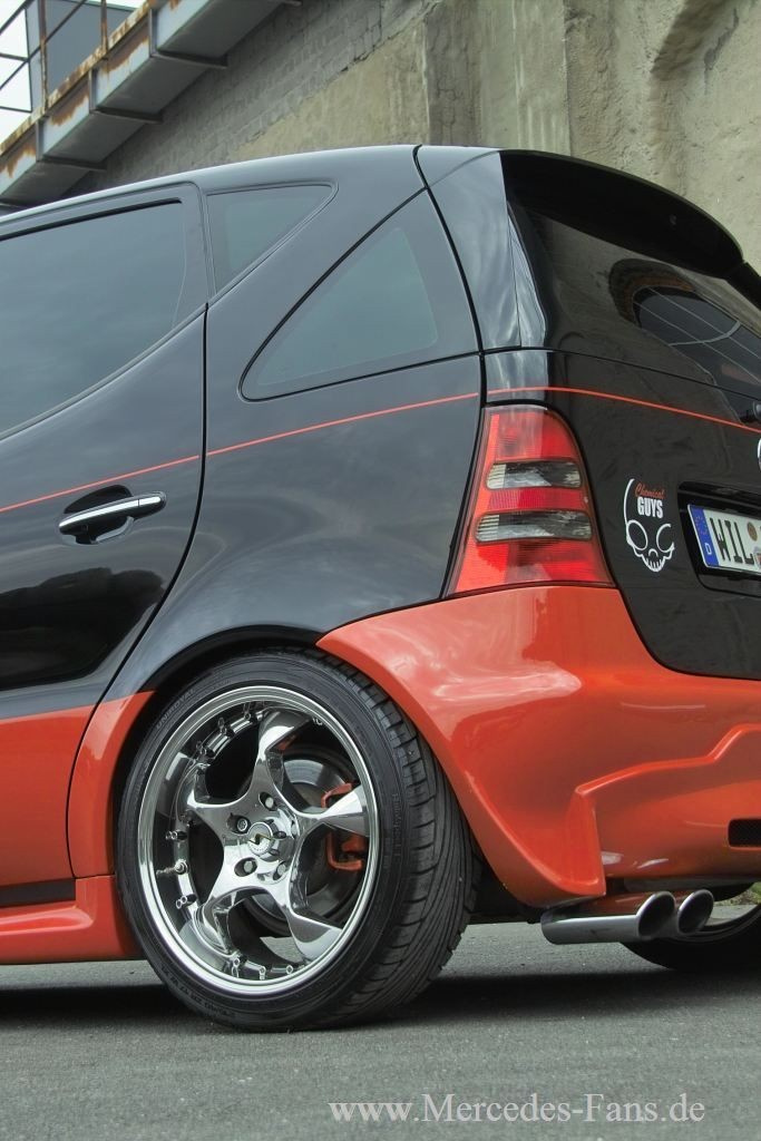 Ein Mercedes A210 (W168) treibt s bunt: Form und Farbe für eine 2003er ...