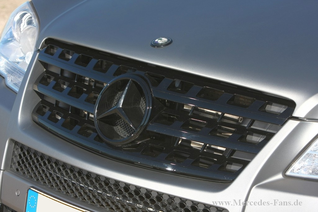 M-Klasse mal anders: Mercedes-Benz ML320 von Custom Dreams: Matt-grauer ...