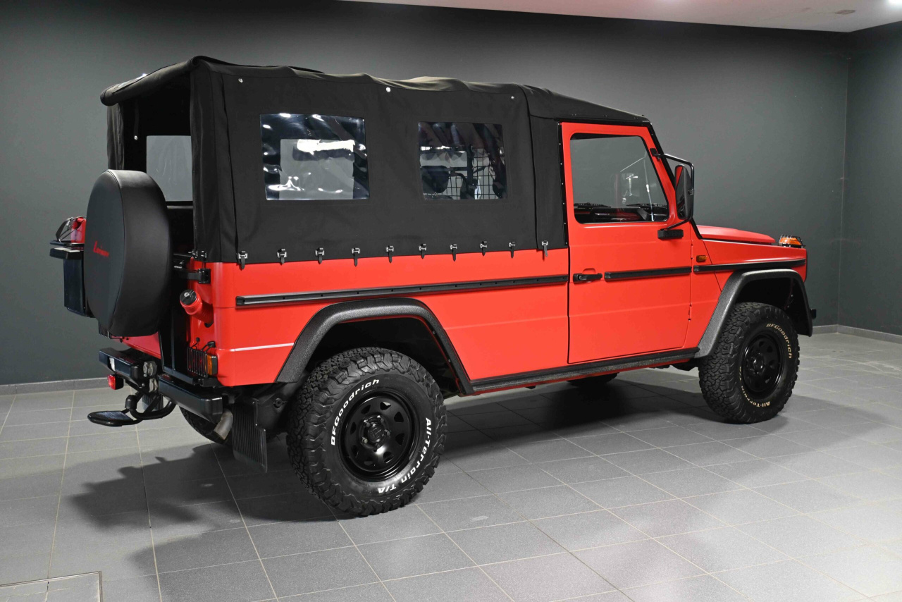 Neu im Inventar bei Lorinser Classic: Sterne unterm Hammer: Karminroter ...