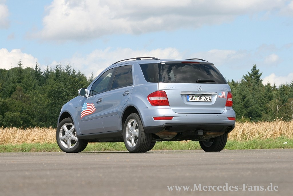 Mercedes-Benz ML 450 Hybrid: Der SUV-Stromer: Die Kraft eines V8 aber ...