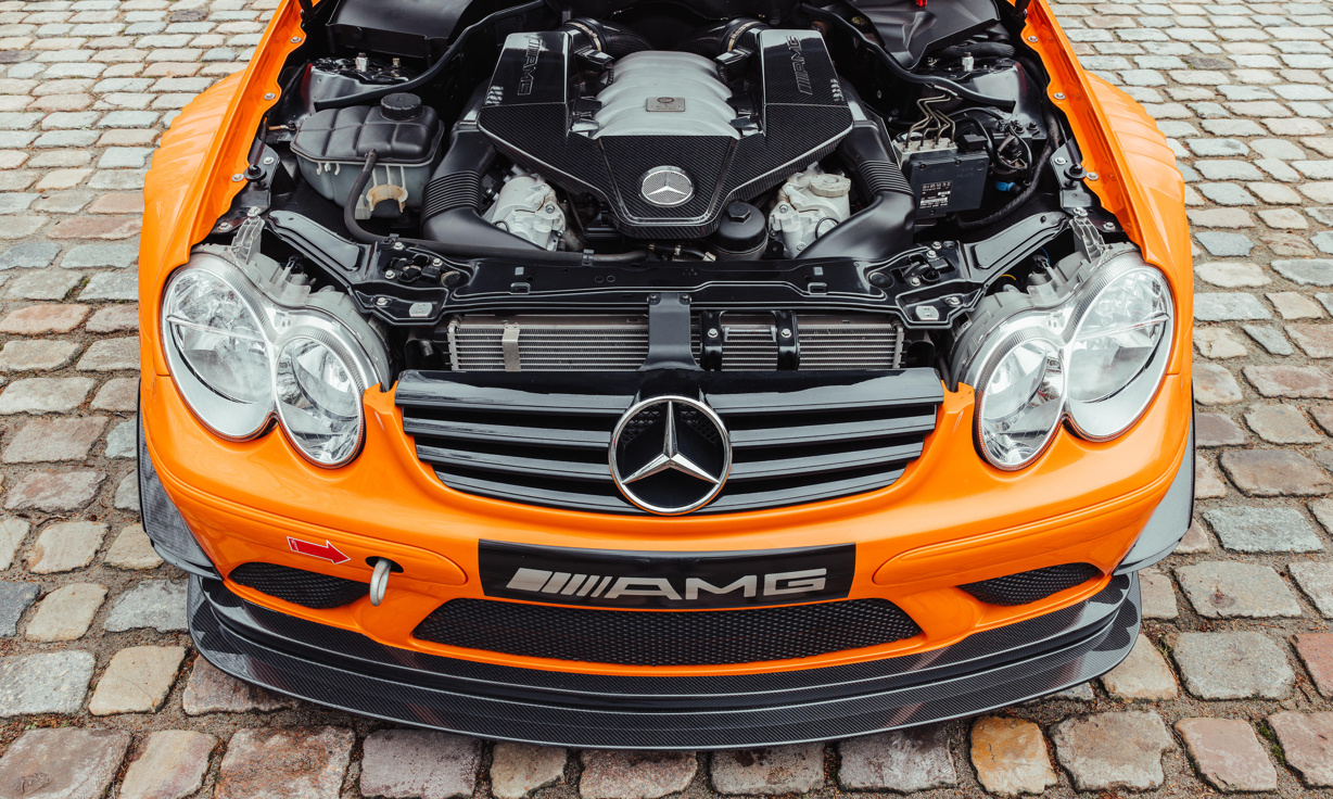 Rarität mit Stern: Sterne unterm Hammer: 2005er Mercedes-Benz CLK DTM ...
