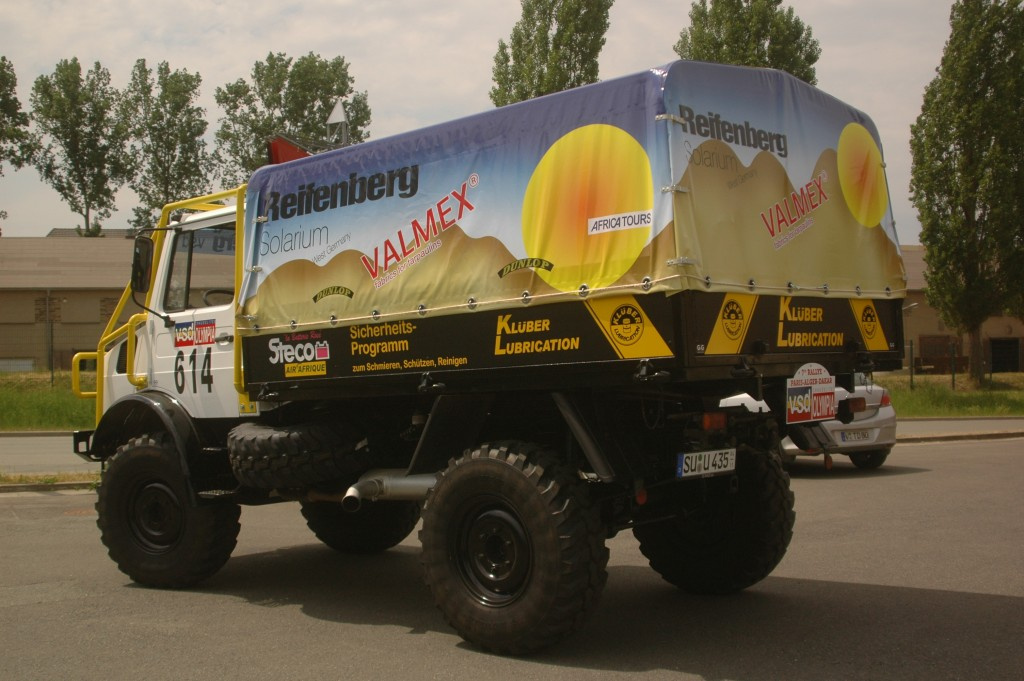 Dakar-Unimog bei den SCHÖNEN STERNEN 2011: Offroad-Journalist Jörg Sand ...