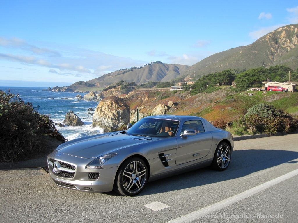 First Flight: Mercedes-Benz SLS AMG der Super-Sportwagen mit ...